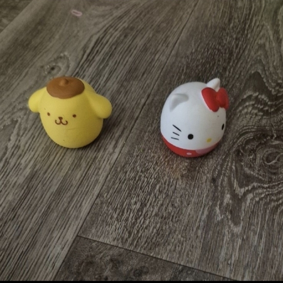 Sanrio | Toys | Sanrio Hello Kitty And Pompompurin Figures Red White ...